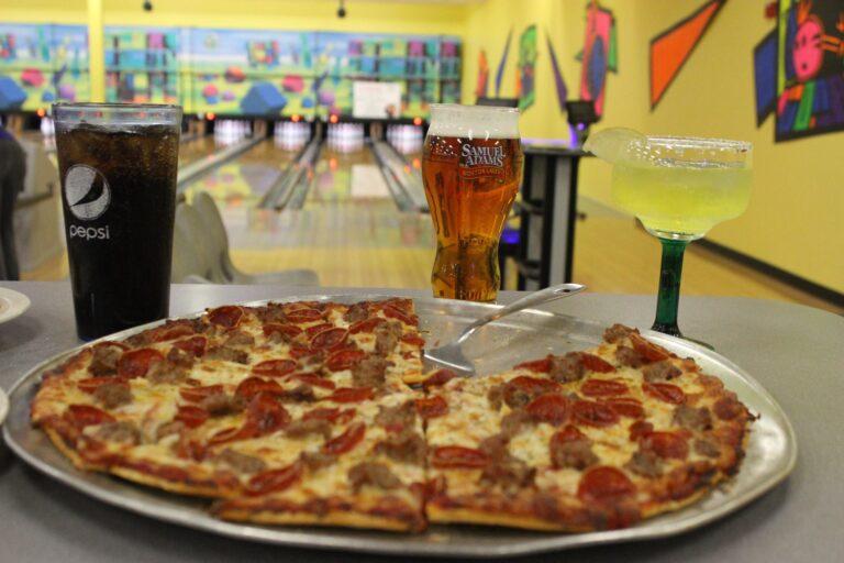 Bowling in Racine County | River City Lanes